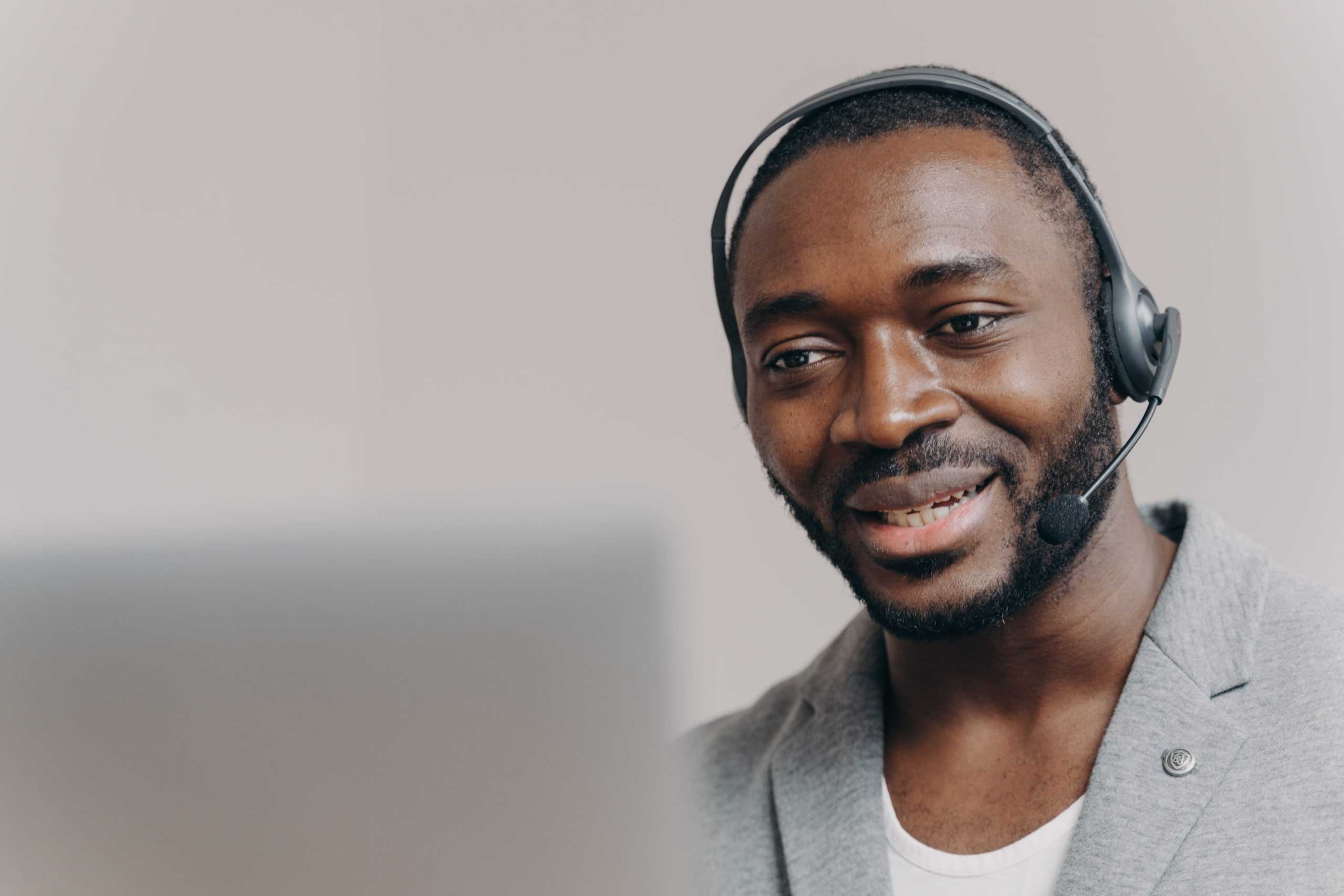 Guide to Remote Call Center Jobs - Diversity Employment
