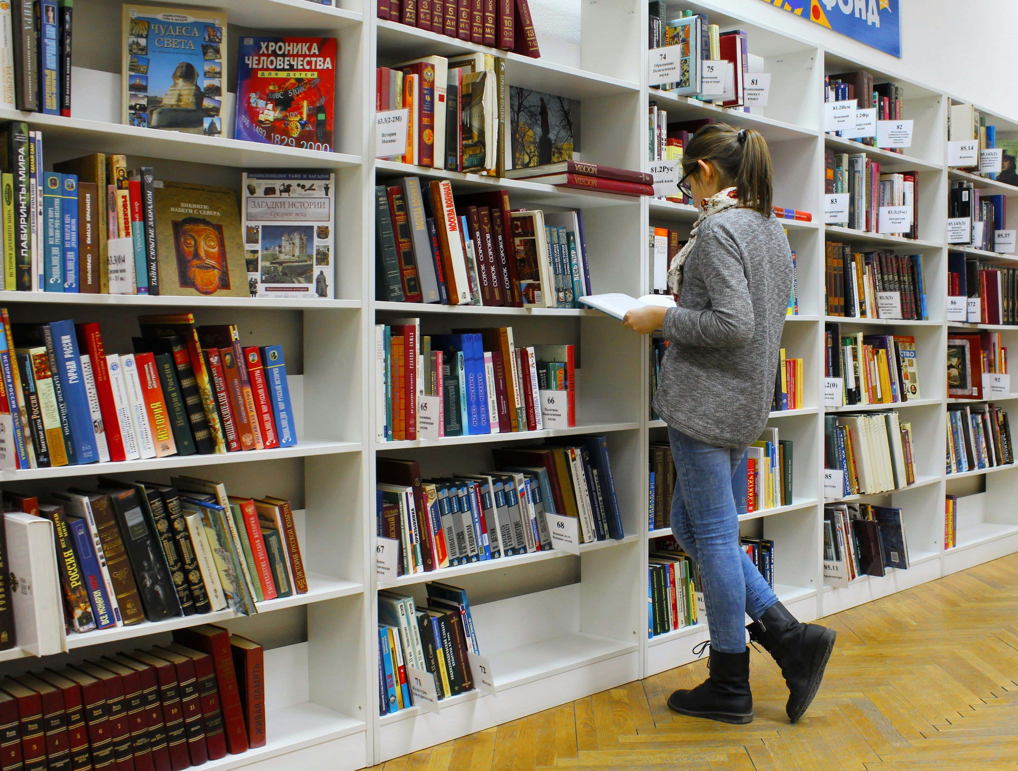 Bookstore Jobs for Book Lovers and Writers - Diversity Employment